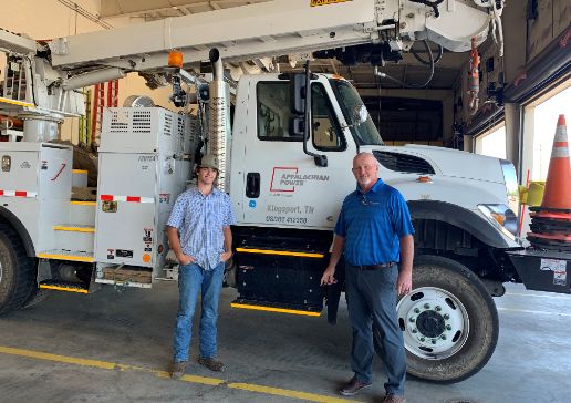 High School Line Mechanic Intern Reaches New Heights with Appalachian Power